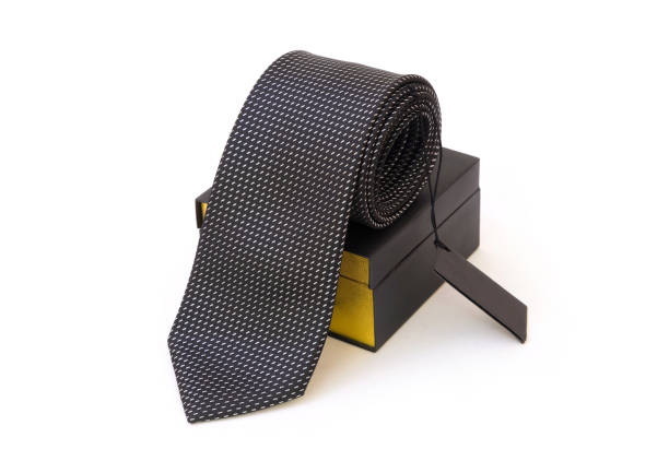 How To Tie A Necktie Simple Knot? - Easy Way Fashion