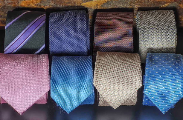 how to fold a normal necktie? - Easy Way Fashion